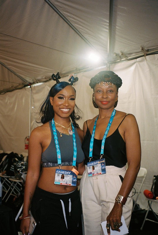 ABOUT ME – Storm DeBarge