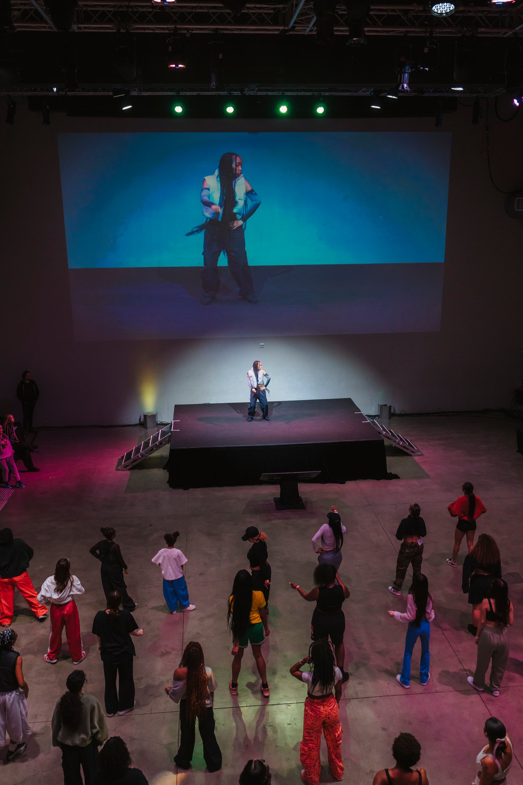 ABOUT ME – Storm DeBarge